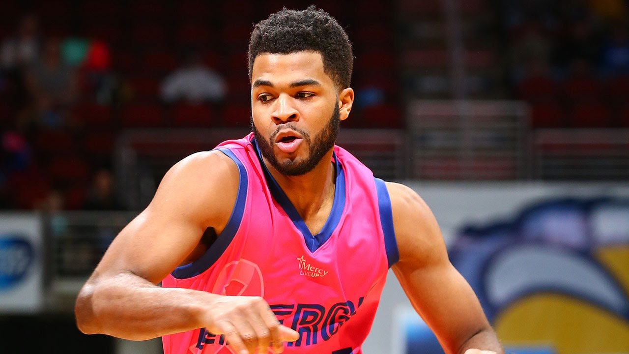 Highlights: Andrew Harrison (33 points) vs. the Legends, 2/3/2016 - YouTube