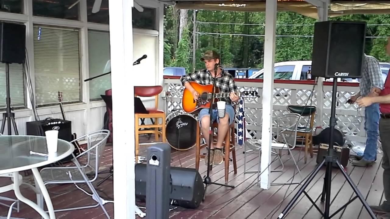 Kenny B. Goode open mic at Cafe Hot Wings - YouTube