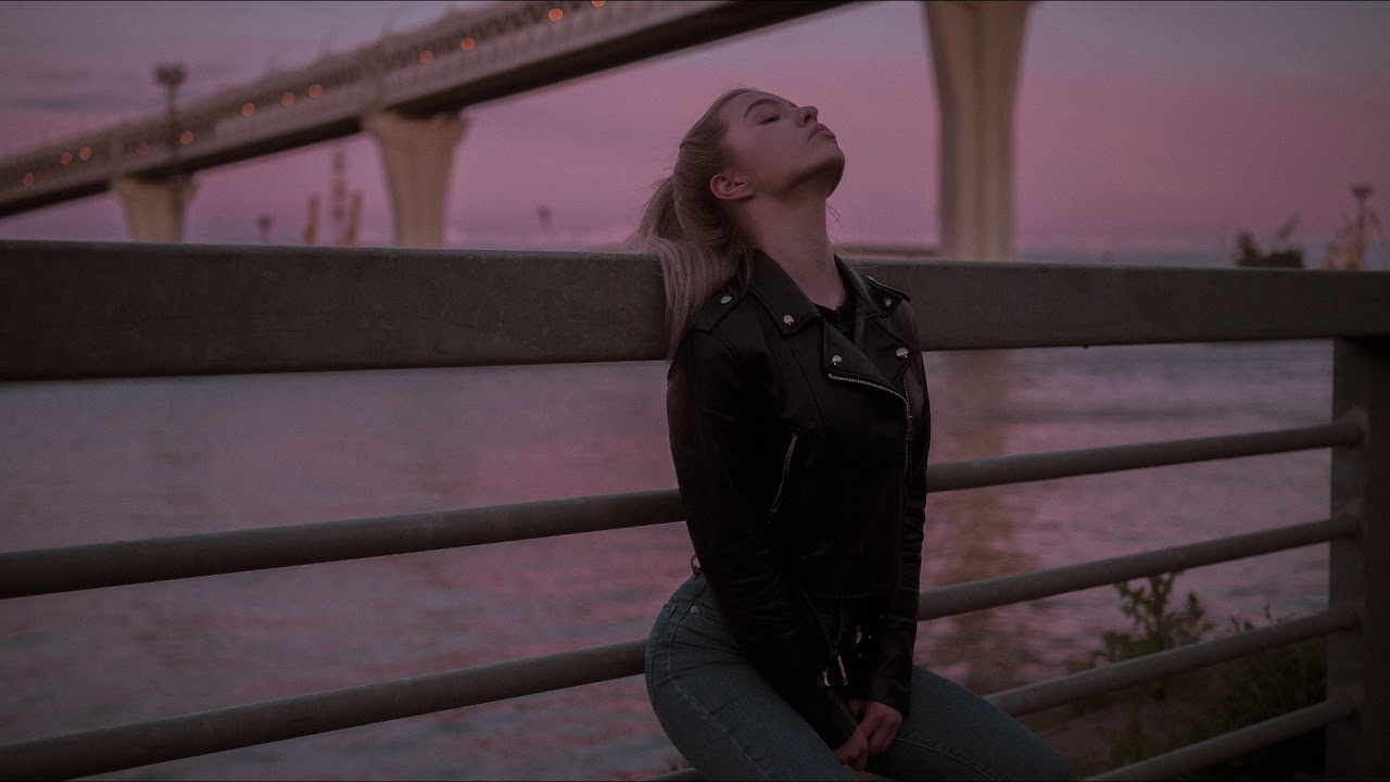 Λrtonoise - Too Late for Me - YouTube