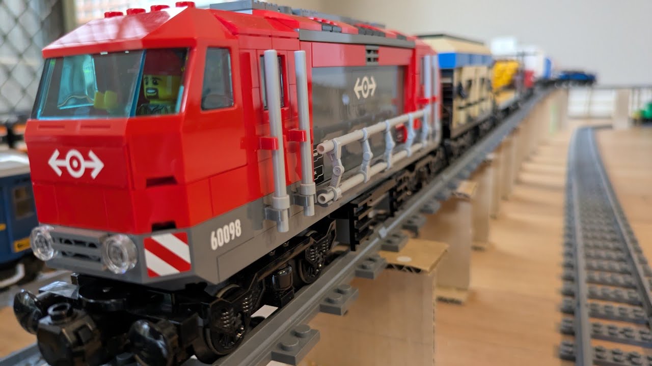Lego Heavy-Haul Train (60098) Engine Pulling Cargo - YouTube