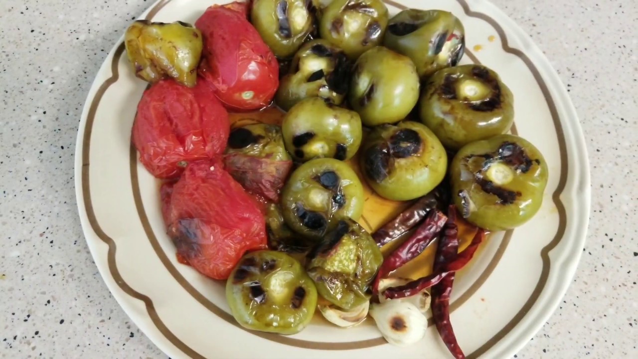 Salsa de tomates y jitomates asados! Deliciosa! - YouTube