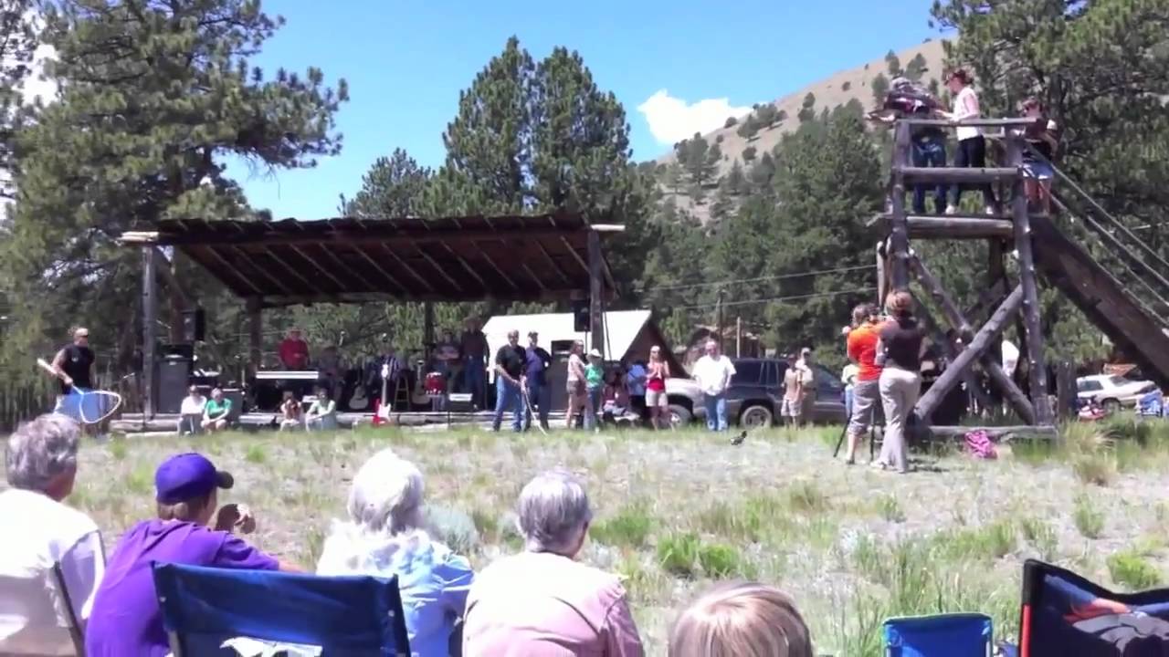 Chicken Fly Guffey Colorado - YouTube