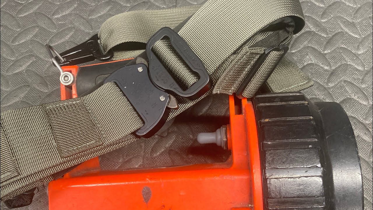 CCI Radio Strap on a Box Light - YouTube