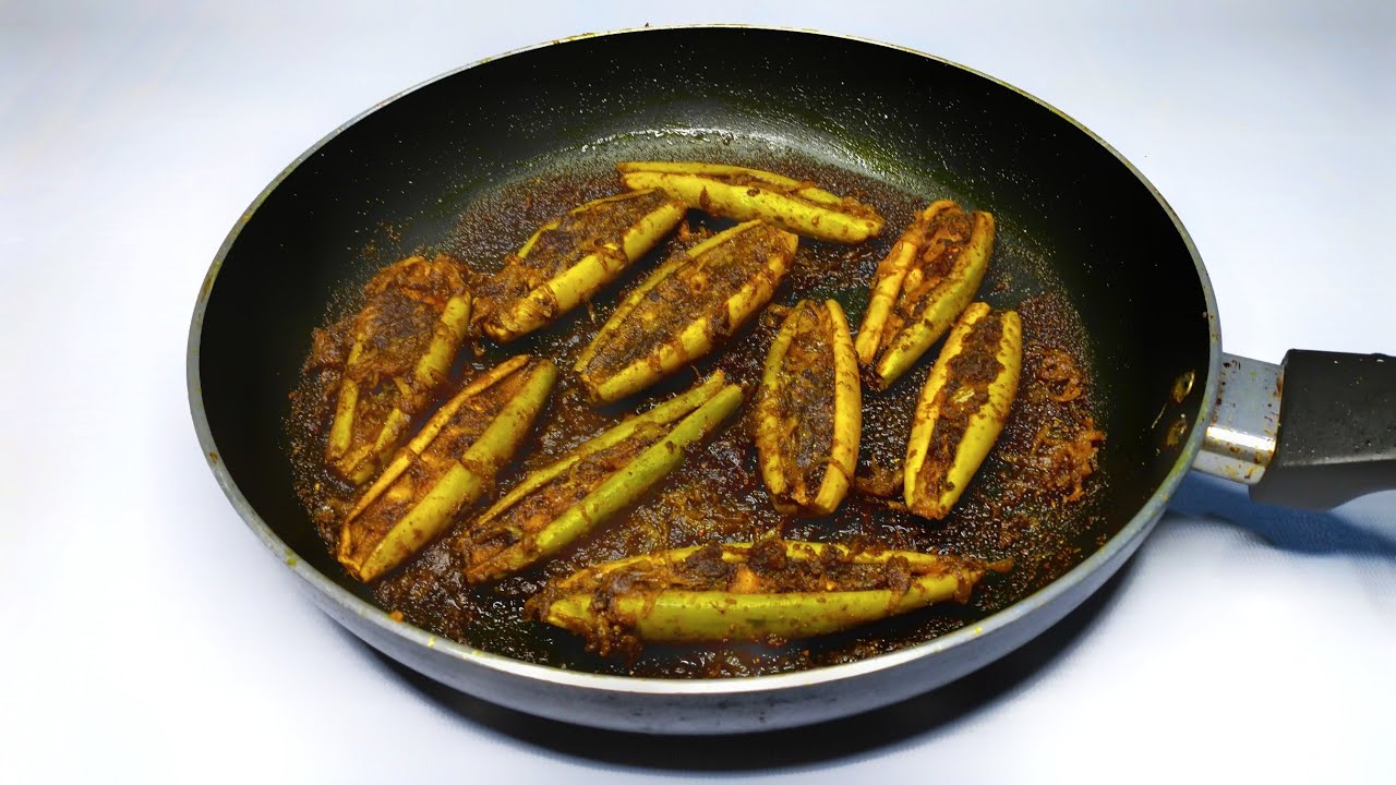 ভিন্ন পদ্ধতিতে তৈরি পটলের এ রেসিপিটি সকালের গরম ভাতের সাথে রাখুন || পটল ...