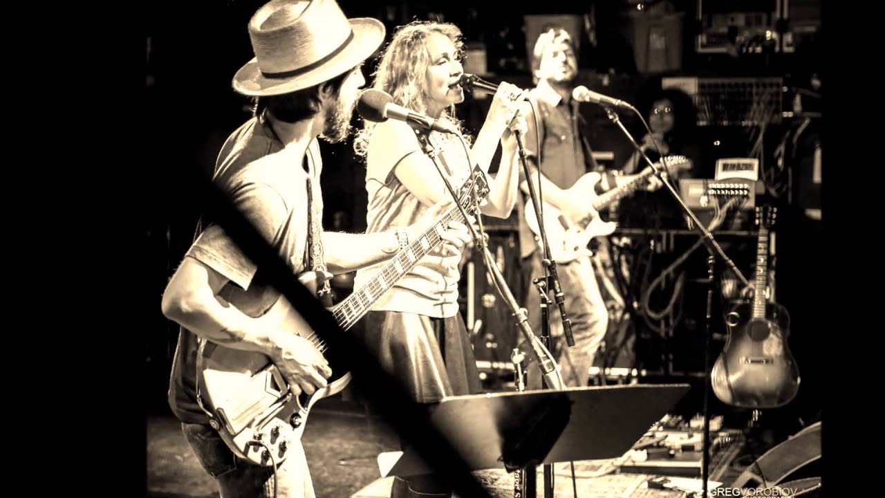 TRIGGER HIPPY Rise Up Singing - YouTube