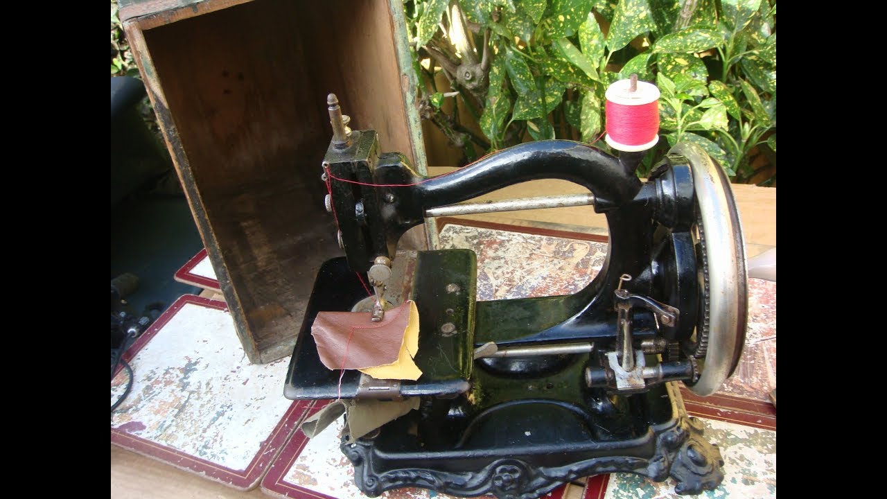 Vintage Old Antique Wanzer A 1880C Hand Crank Sewing Machine See Video ...