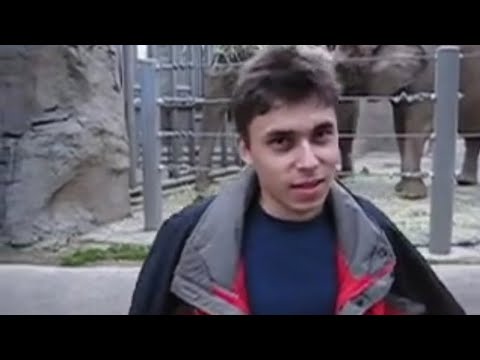me at the zoo my first video on the zoo so please subscribe My YouTube ...