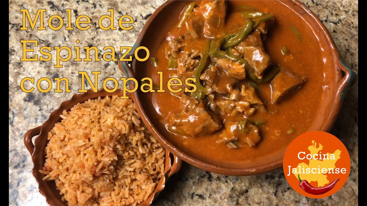 Mole de Espinazo con Nopales - YouTube