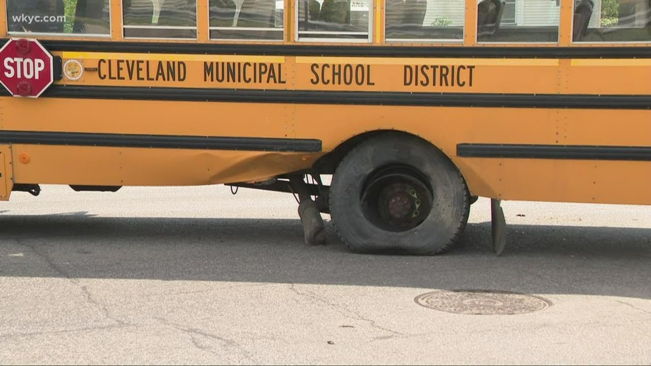Cleveland school bus carrying students involved in accident, 4 children ...
