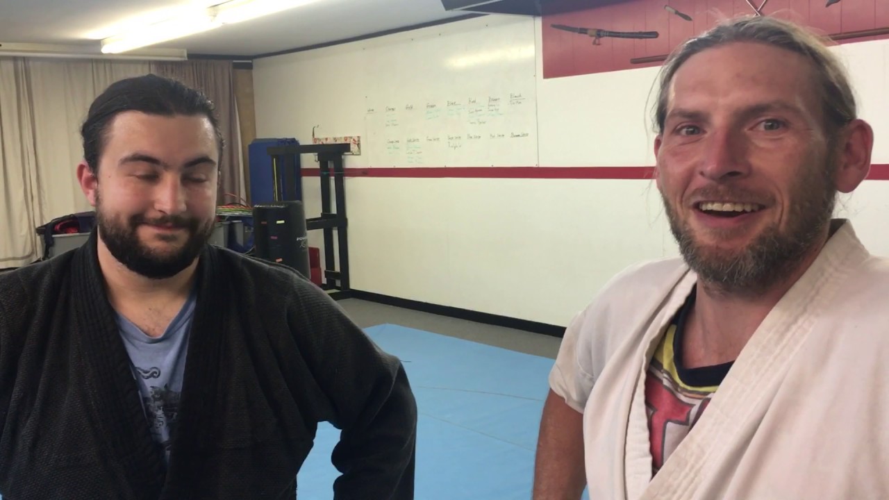 Wrestling moves that really work episode 1. The Texas Cloverleaf. - YouTube
