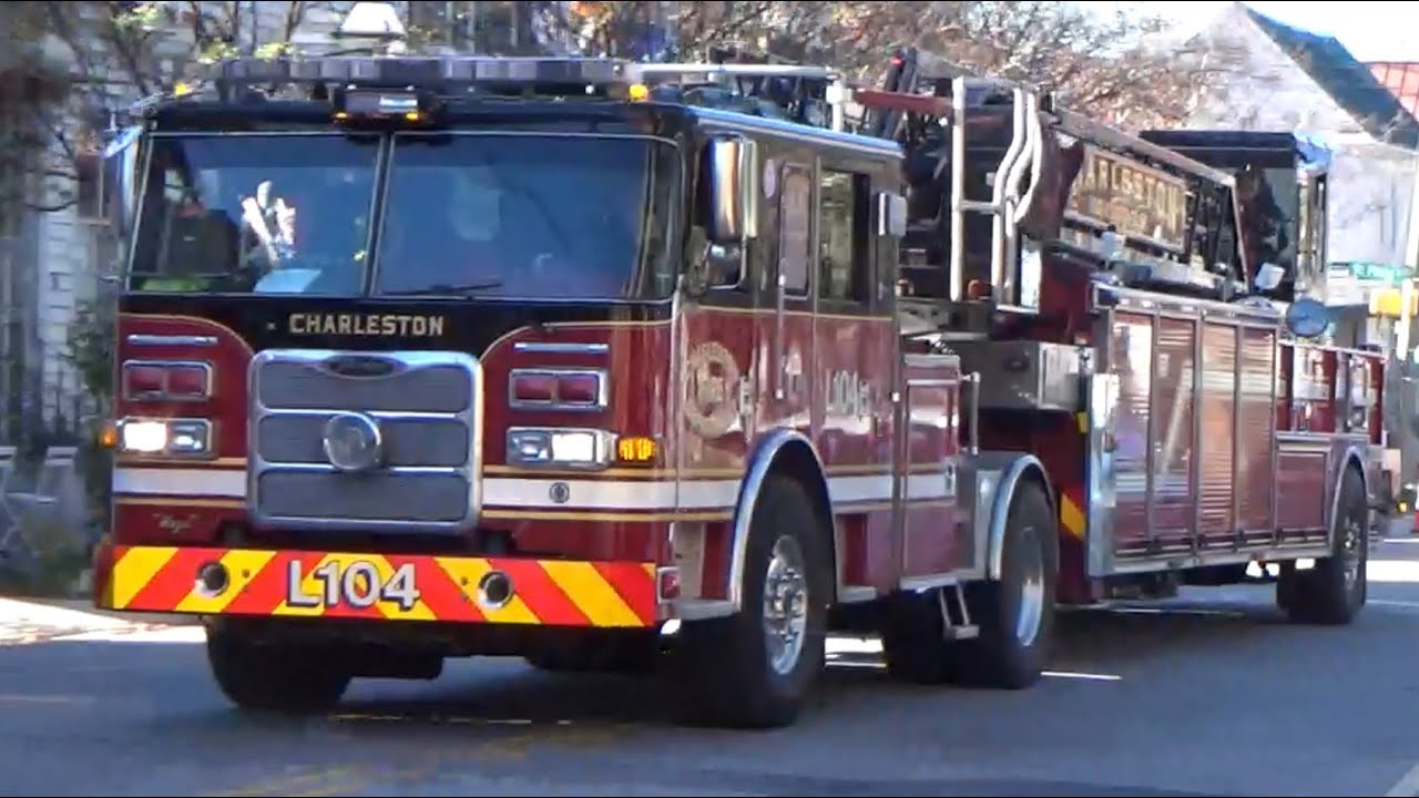 [CFD] Ladder 104 responding - YouTube