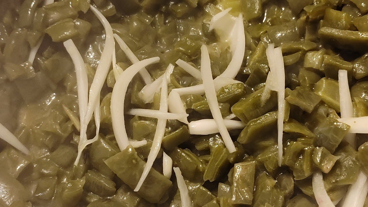 NOPALES EN SALSA VERDE FACIL Y RÁPIDO TODO VERDE 😋 - YouTube