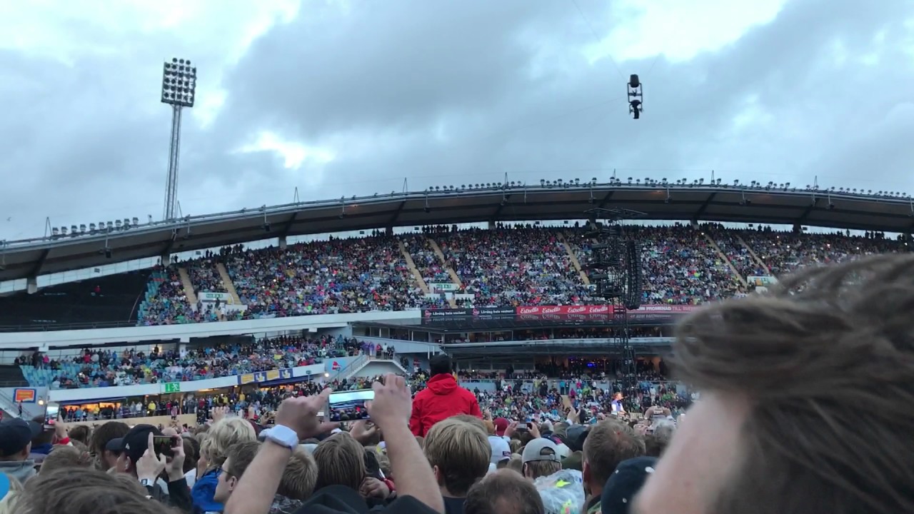 Coldplay - Everglow - Live Göteborg Ullevi Stadium 2017 - YouTube