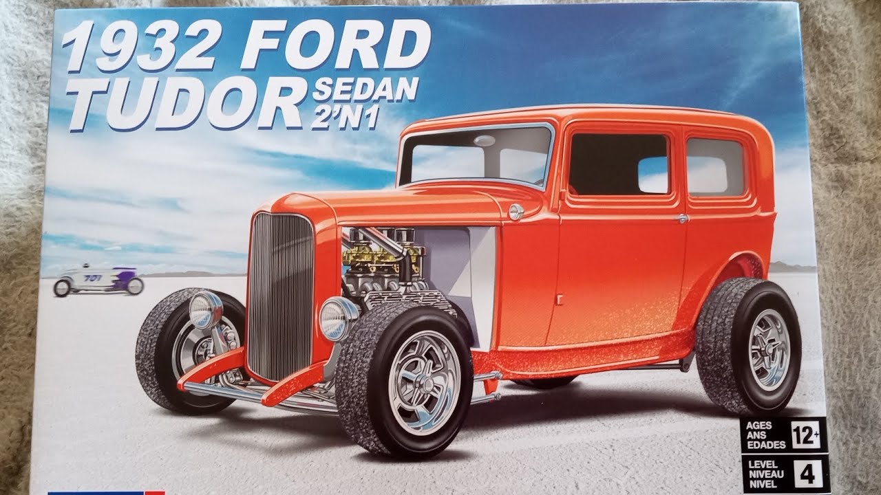 Revell 32 Ford Tudor Sedan Build and Bonus Build of a Revell 32 Ford ...