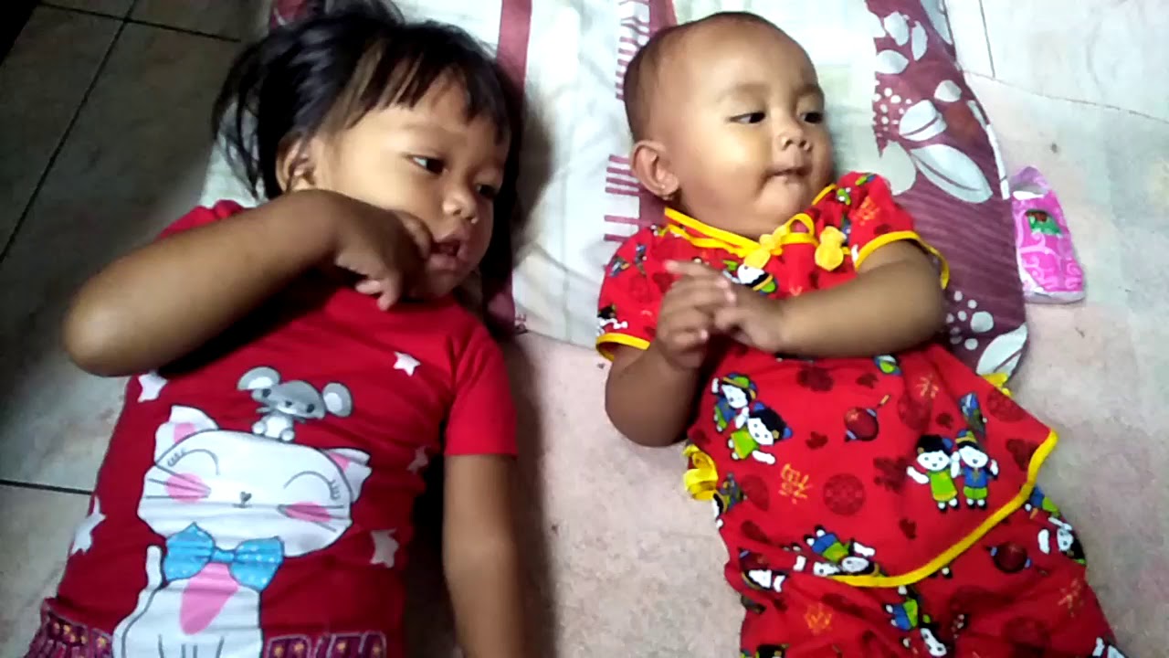 Kakak Cium Adek Youtube