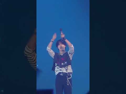HAN - Hold My Hand - D3 Stray Kids DominATE KSPO Dome Seoul Concert |83 ...