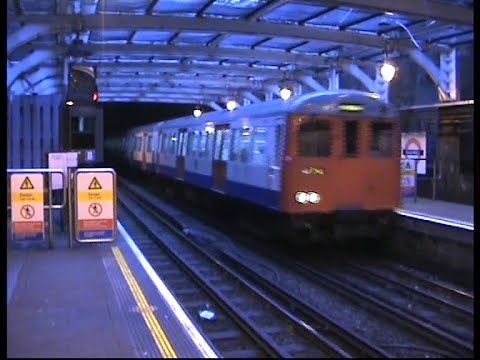 London Underground 2007-A60 Stock on the East London Line at Wapping ...