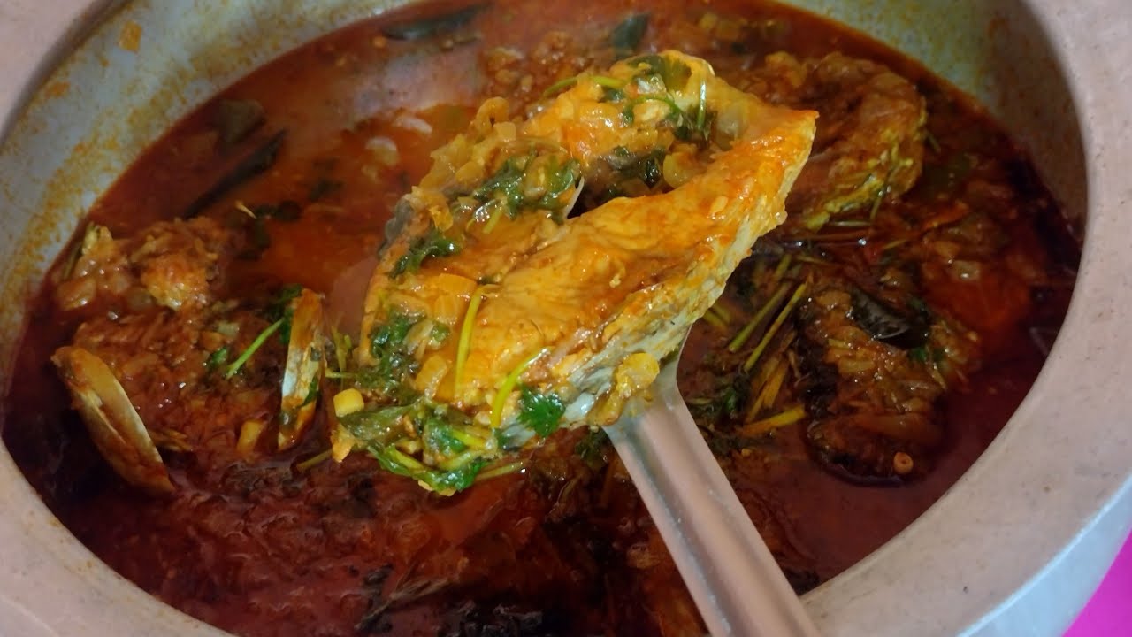 Pachi midikayaChepala Pulusu Raw mongo Fish Curry llManaillu ll - YouTube