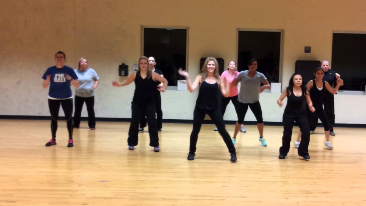 Zumba Dance Fitness: Bom Bom by Sam and the Womp - YouTube