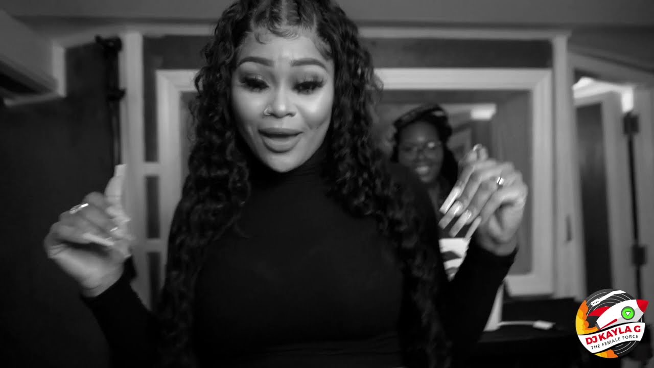 DJ Kayla G x Goal Digga - #BUSSITCHALLENGE (Remix) - YouTube