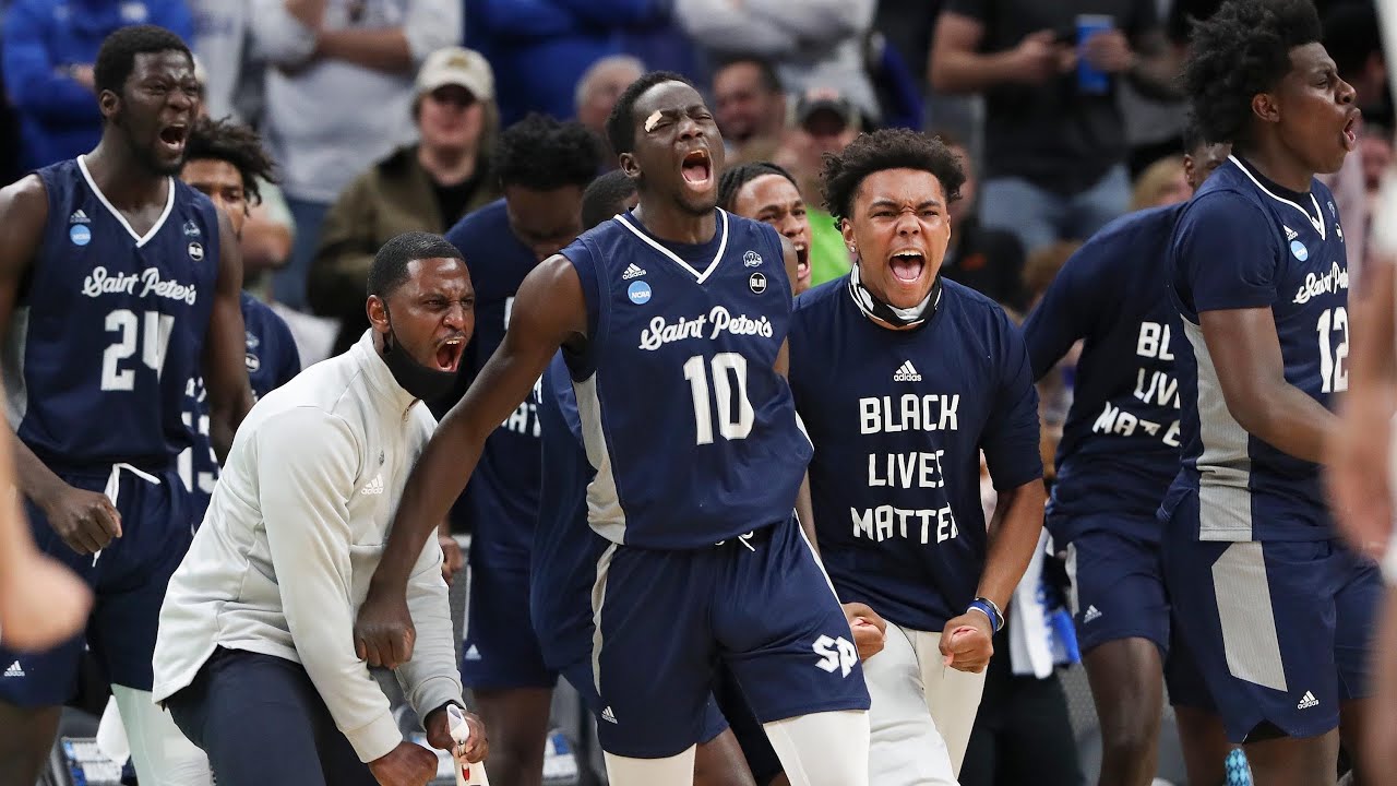 The best moments from Thursday's NCAA Round 1 games - YouTube