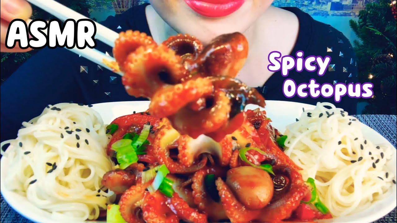 ASMR Baby Octopus 🐙 + Chocolate Pie [LuxMuks] - YouTube