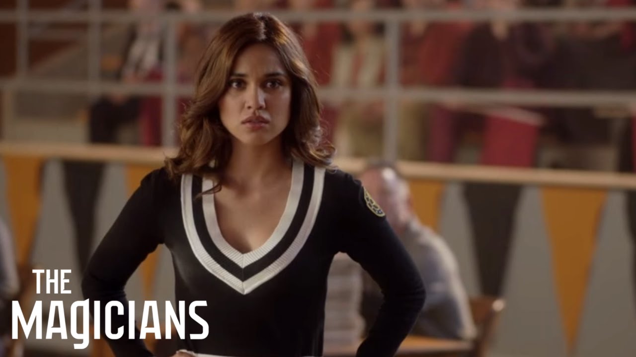 THE MAGICIANS | 'Game On' | SYFY - YouTube