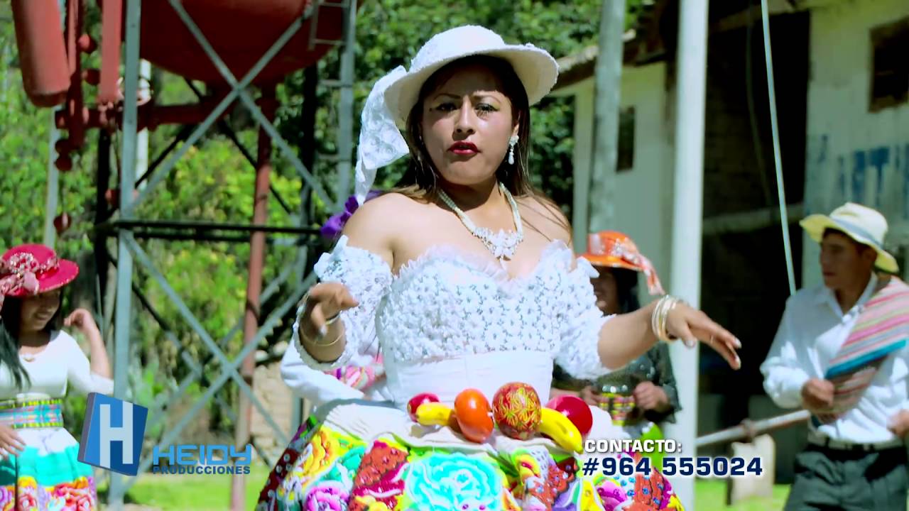 Elena Tapia 2016 El gallo mañoso (Santiago primicias) - YouTube