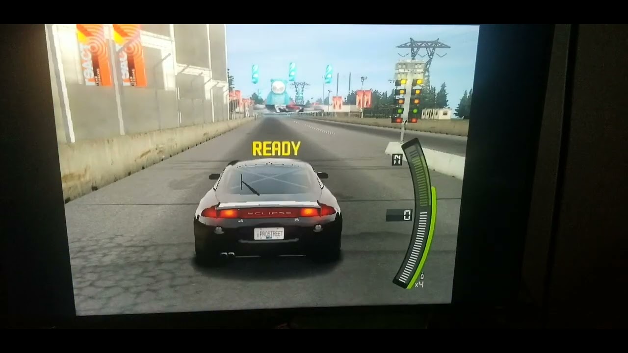 Mitsubishi Eclipse vs. Mitsubishi Lancer Evolution IX-MR Edition - YouTube