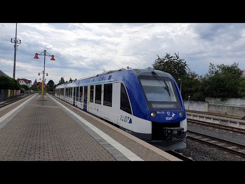 Ausfahrt des Wasserstoff iLint im Bahnhof Usingen