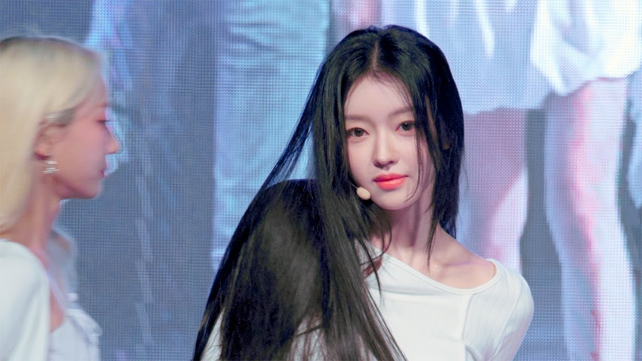 240926 오마이걸 유아 YooA - Classified (클래시파이드) 세로 직캠 @ 안양대 축제 | Plumia (4K ...