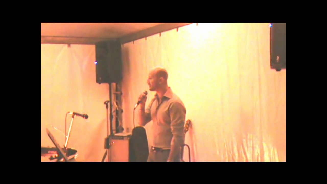 EVERYTHING MICHAEL BUBLE' (WITH LYRICS) LIVE COVER - YouTube