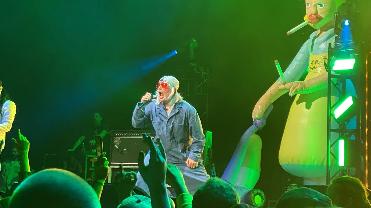 Limp Bizkit performing “Rollin” at Madison Square Garden on May, 13th ...