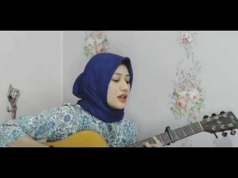 Story wa cewek cantik manis bermain gitar