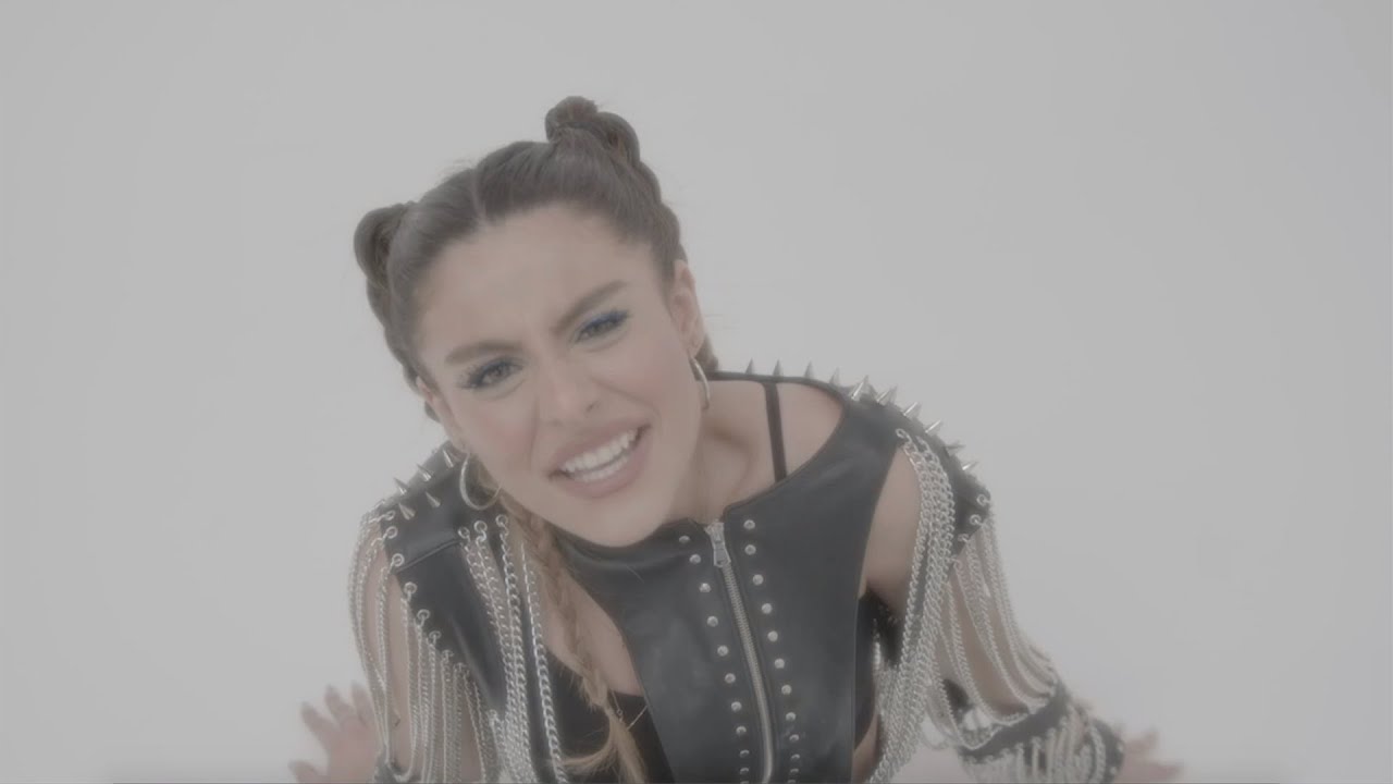 Casey Baer - PANIC (Official Music Video) - YouTube