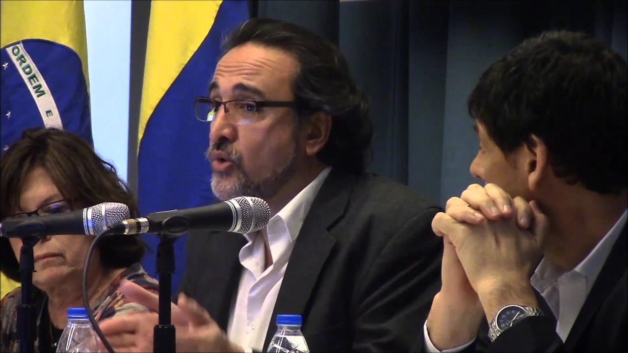 Daniel Maceira: Modalidades de contratación y pago a prestadores - YouTube