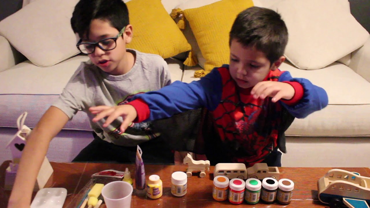 Learn Colors and Painting Toys/ ALEX and ALAN - YouTube