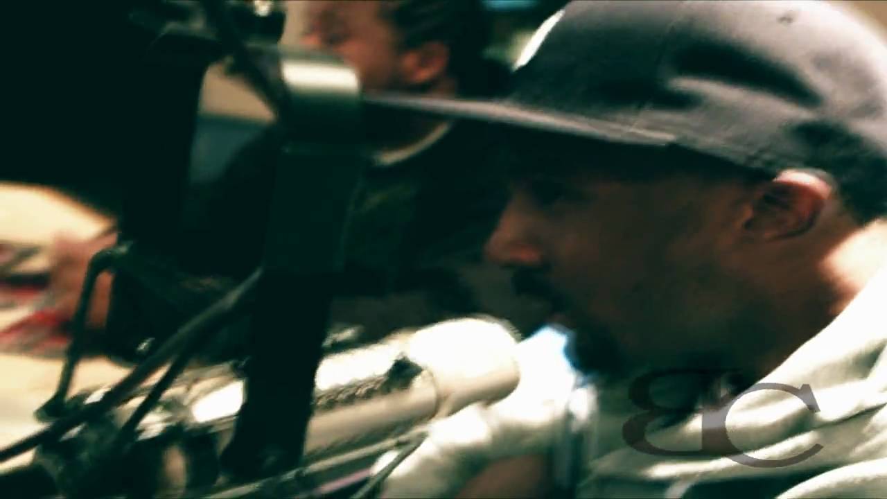 Ray Gray interview on Channel 955 - YouTube