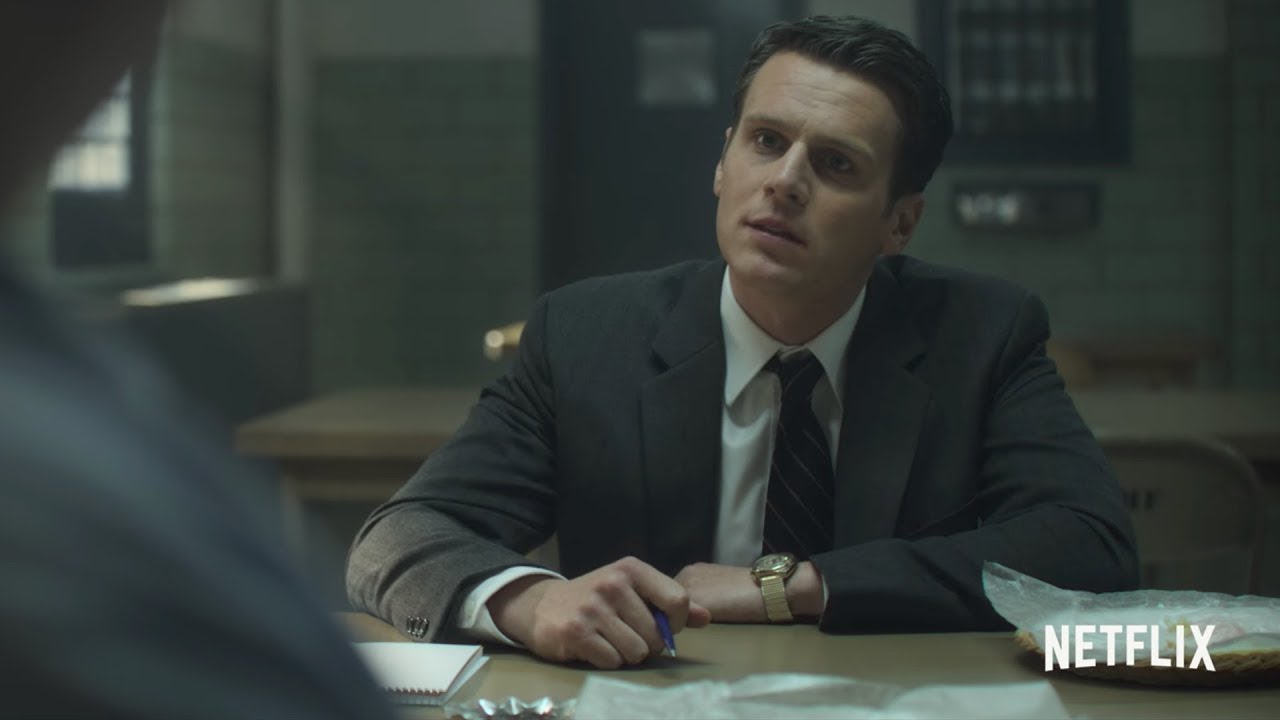 David Fincher interview on Mindhunter with Jonathan Groff and Holt ...