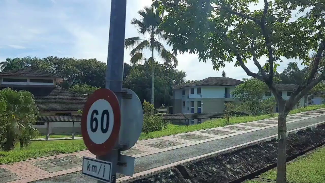 UUM bus service - YouTube