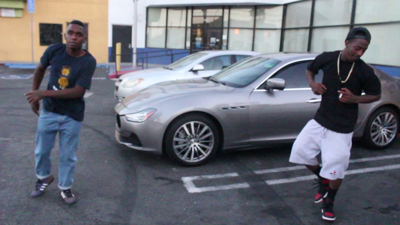 Traffic vs Smacc TDE dance battle - YouTube