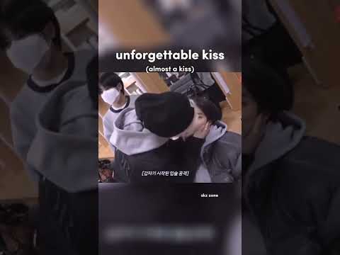 felix kissing han (almost a kiss) #felix #hanjisung #leeyongbok # ...