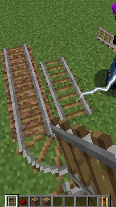 EASY And INSANE Minecraft Build Hack - YouTube