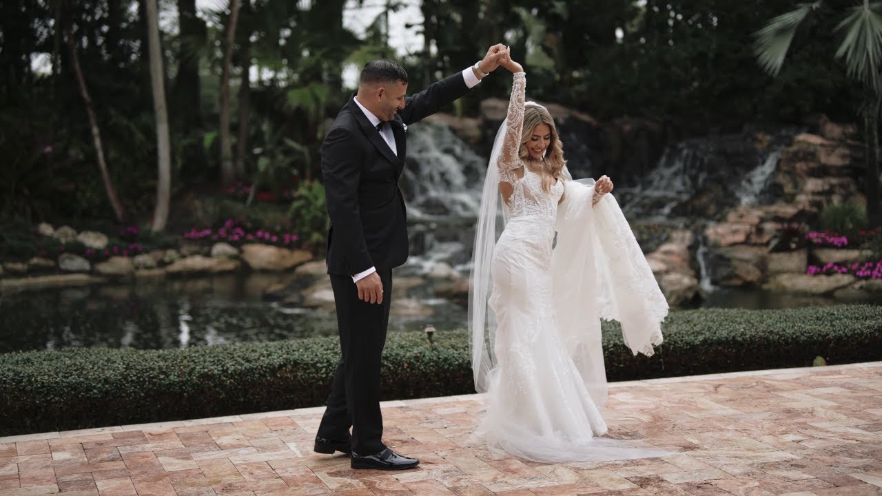 Eternal Elegance: Georgia & Garrett's Enchanting Wedding at Deer Creek ...