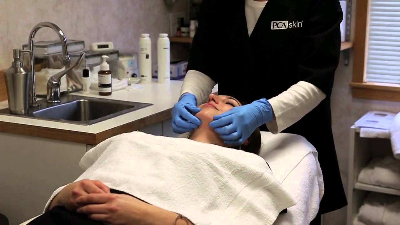 Aesthetic Laser & Cosmetic Surgery Center-Dr. William Truswell - YouTube