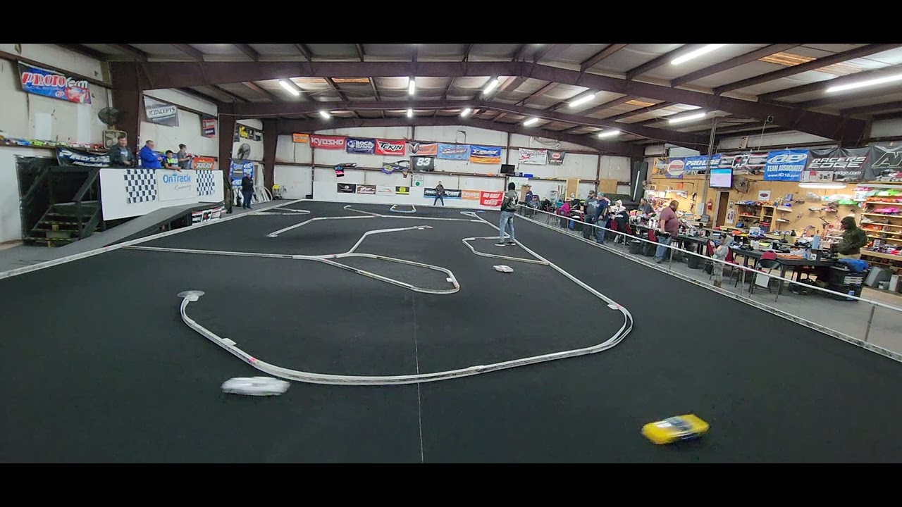 Toy's for Tots VTA Bmain ontrack raceway 2022 - YouTube