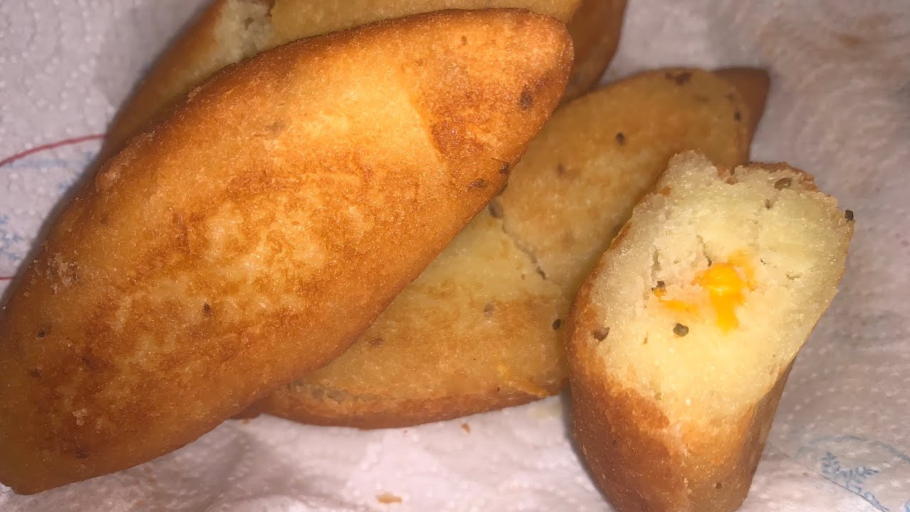 Bollitos de yuca rellenos de queso - YouTube