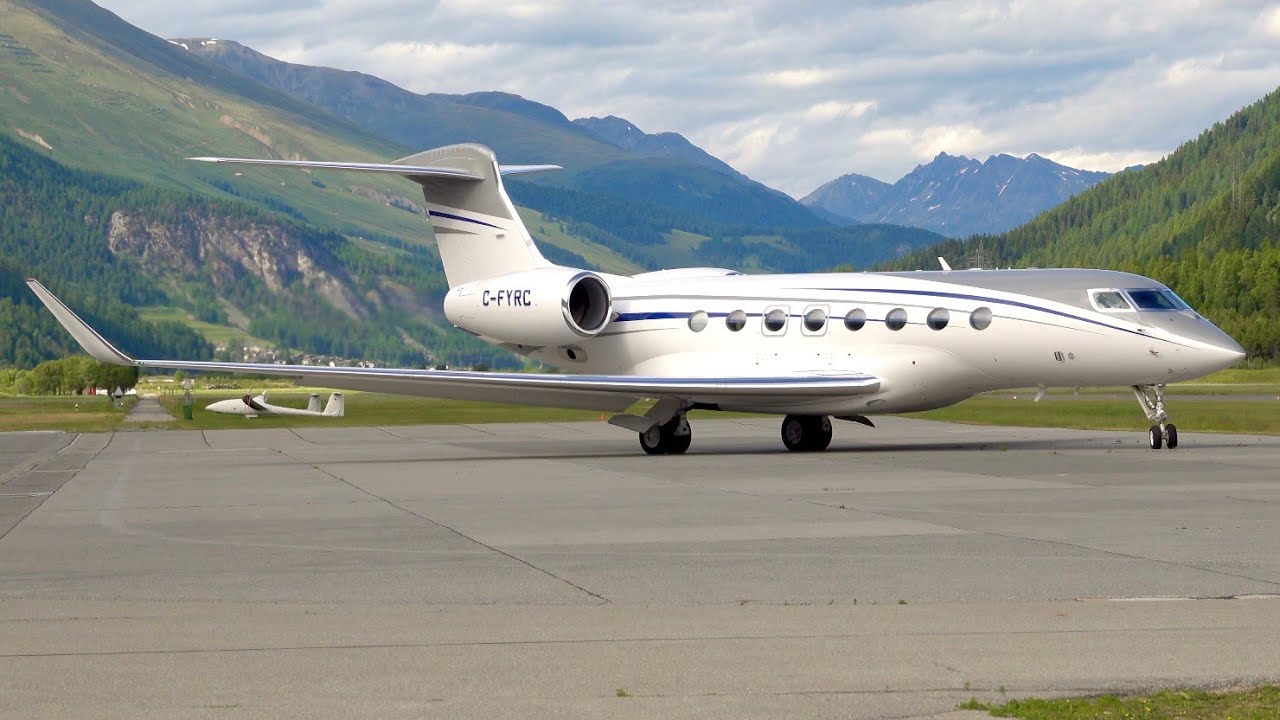 Gulfstream G650 Strong Wind Landing at Engadin Airport - YouTube