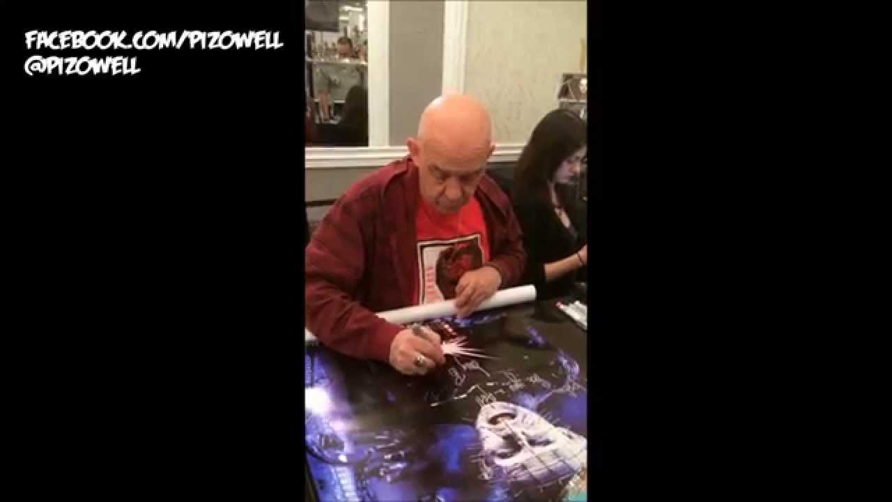 Doug Bradley Talks Hellraiser Remake - YouTube