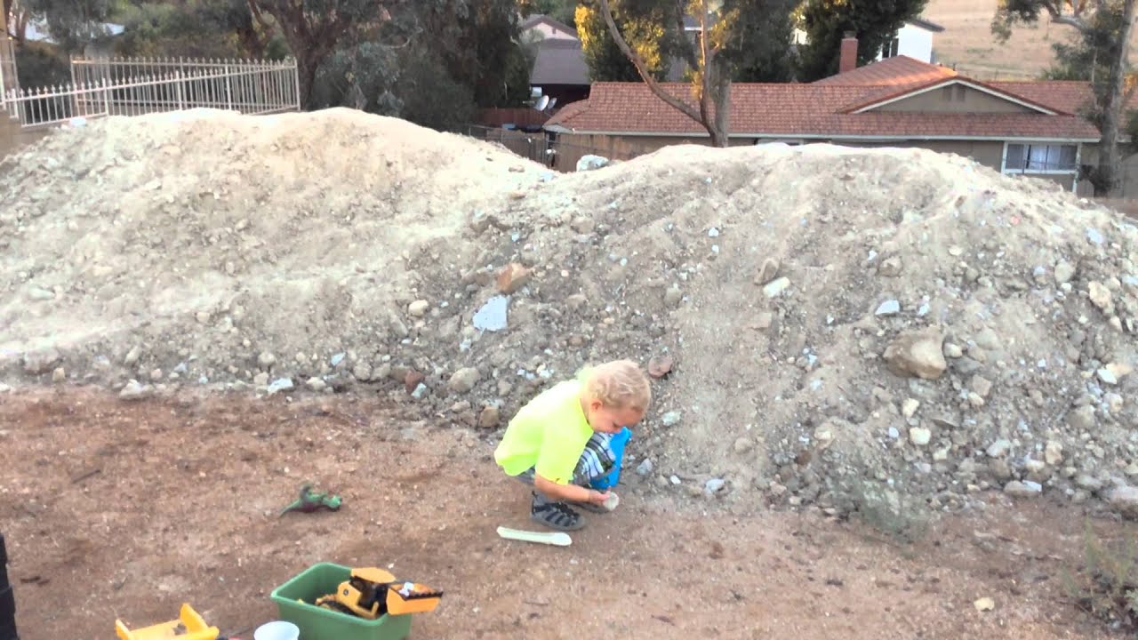 CDE 119 Digging with spoons 2 - YouTube